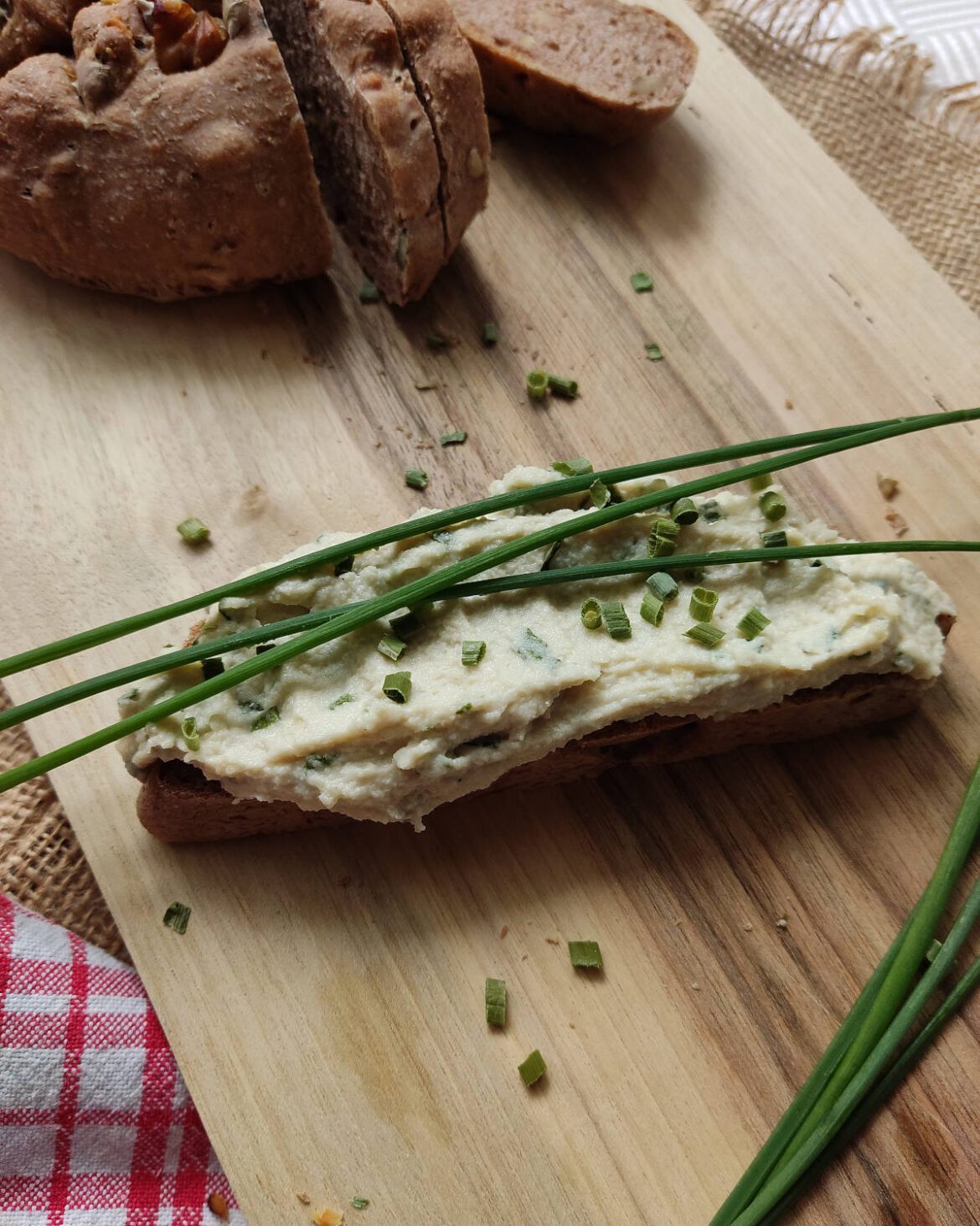 Fermented Cashew Vegan "Cream Cheese" Spread, 3 Ways - Kind and Tasty